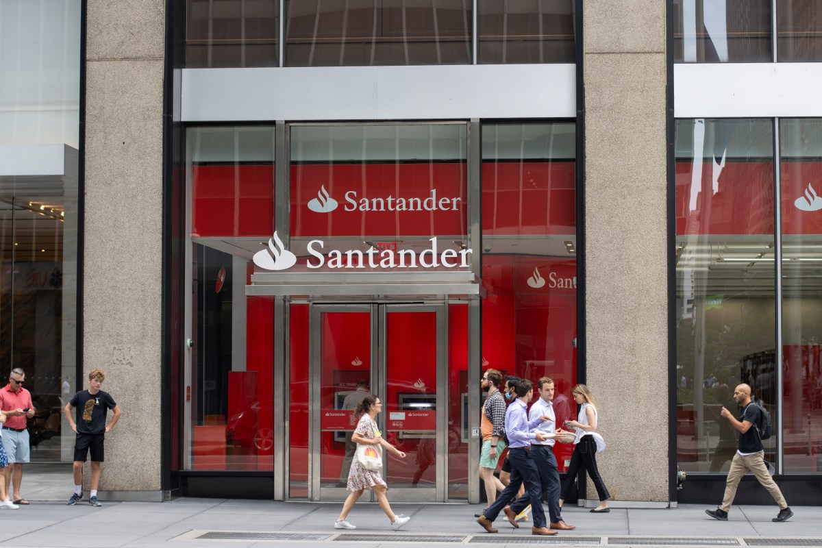 Santander Bank clausurará 18 sucursales en Estados Unidos este verano ...