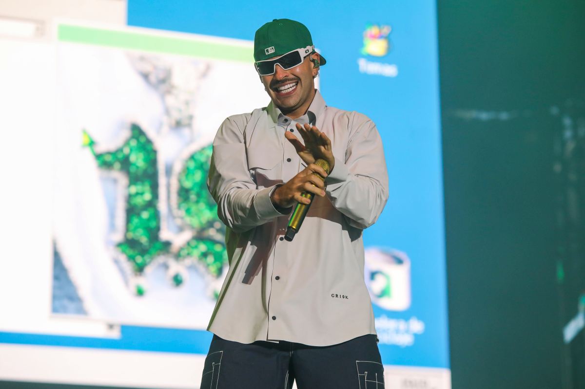 “Ferxxo Green”, Feid tiene su propio color oficial de Pantone - La Opinión