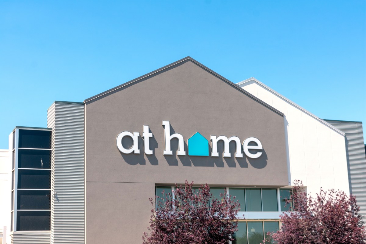 At Home informa sobre el cese de operaciones en todas sus tiendas - La Opinión