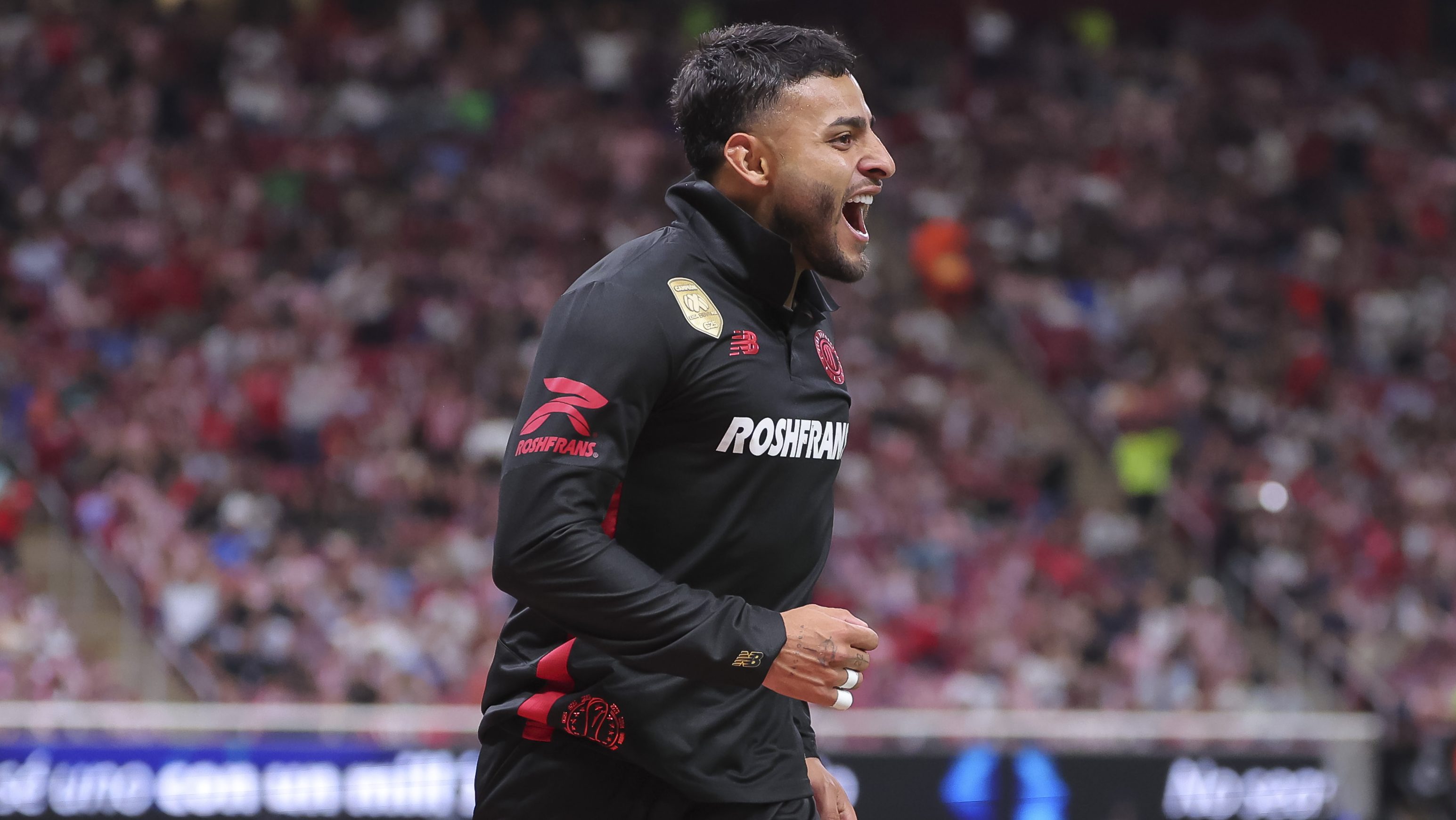 Los aficionados de Chivas motivaron a Alexis Vega a través de los ...