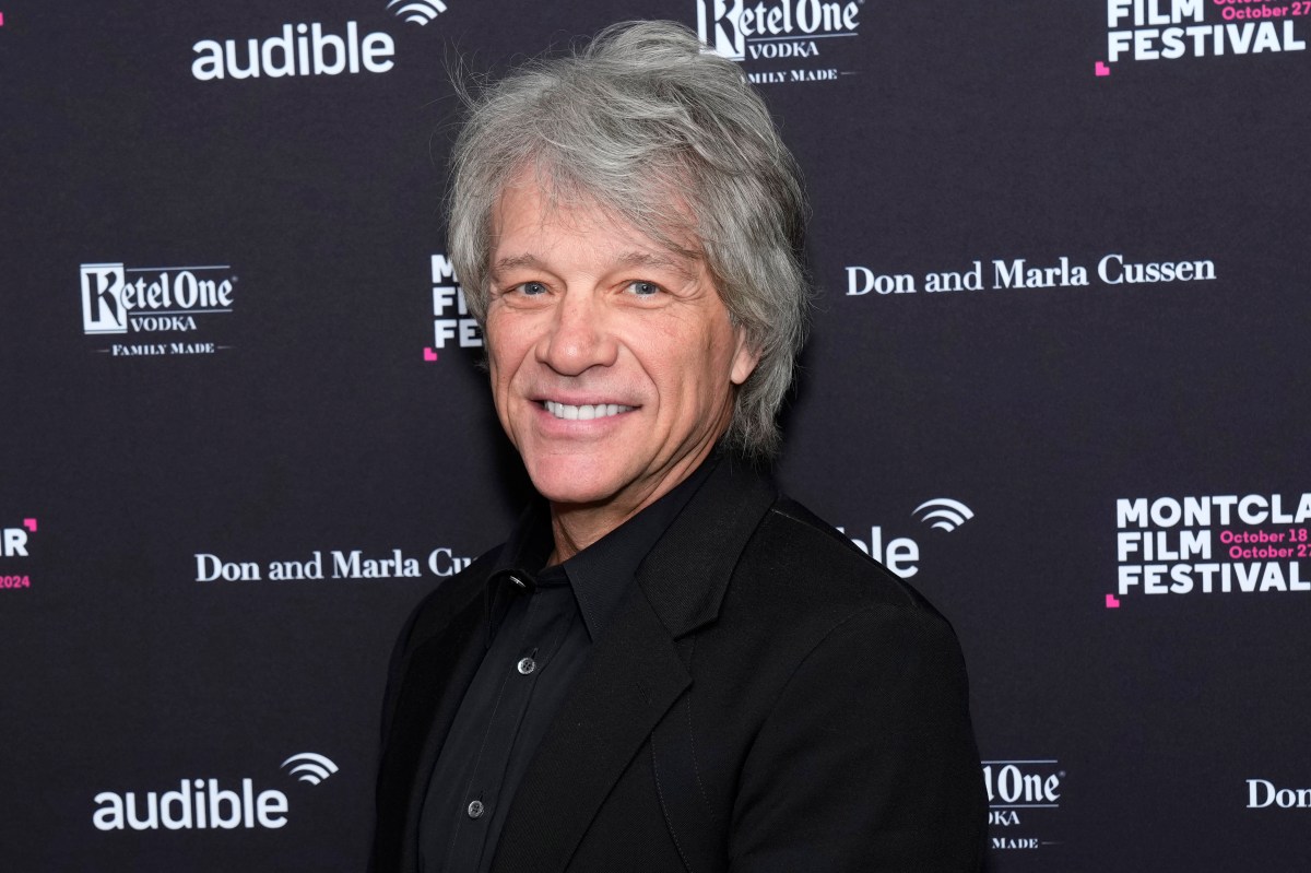 Jon Bon Jovi habló sobre la bebé que adoptaron Millie Bobby Brown y su hijo: “Es una locura ...