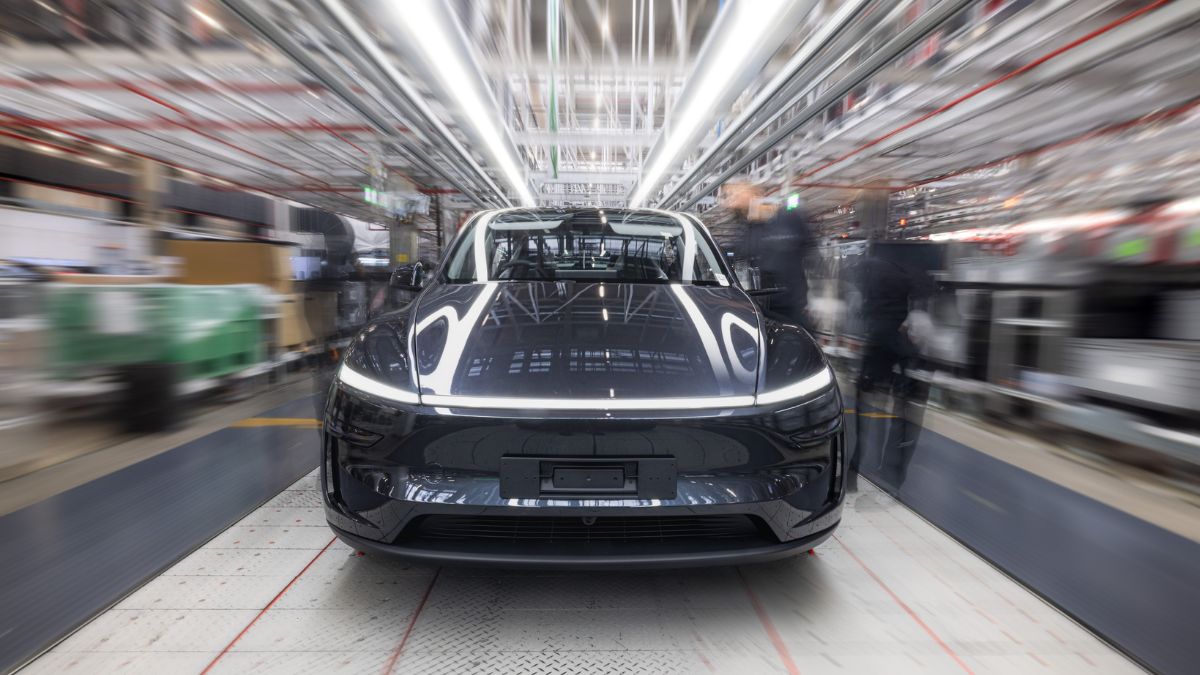 Por promesas incumplidas: Tesla afronta un juicio masivo - La Opinión