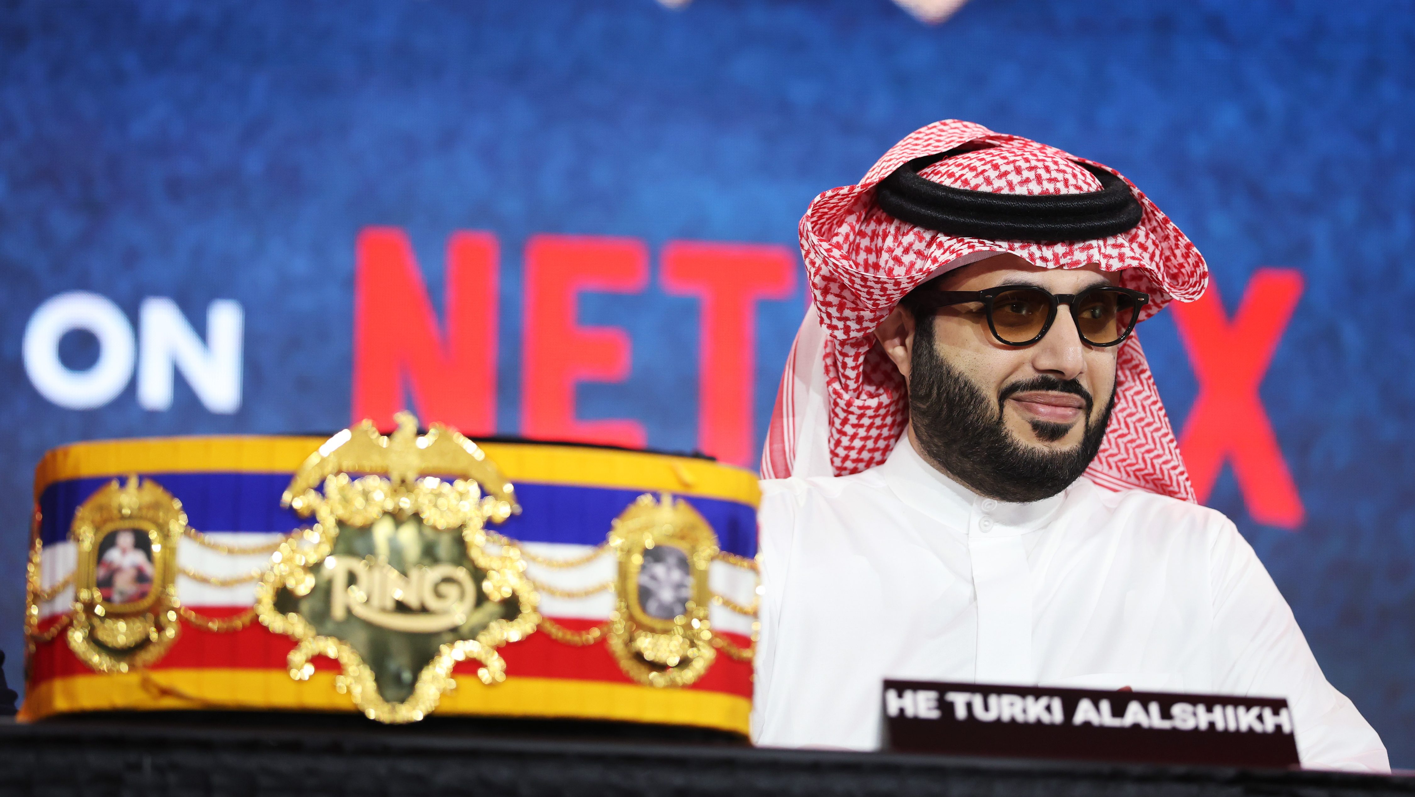 Turki Alalshikh mete presión a Crawford antes de su pelea con Canelo ...