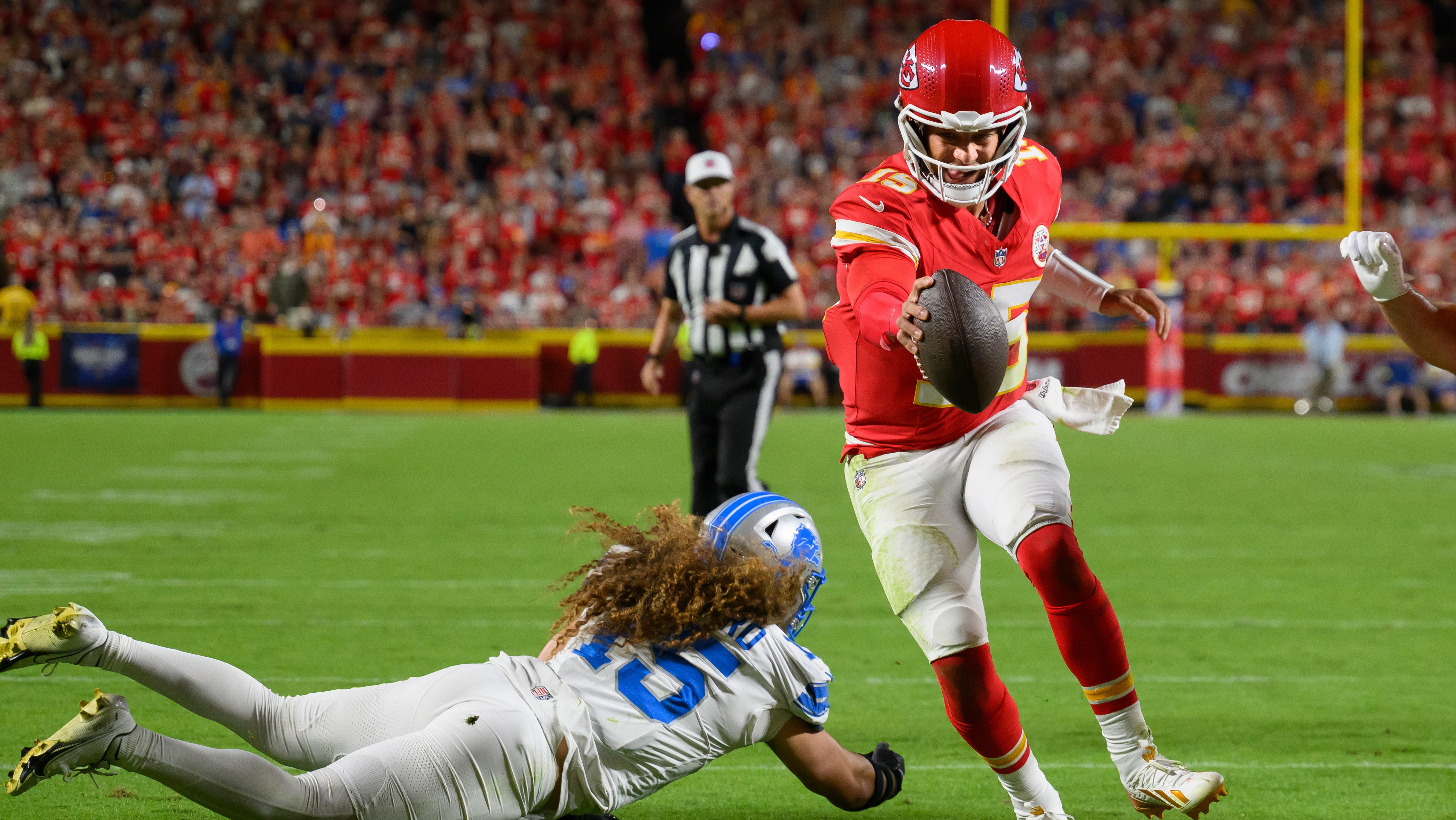 Patrick Mahomes logra nuevo récord en victoria de Chiefs que terminó en ...