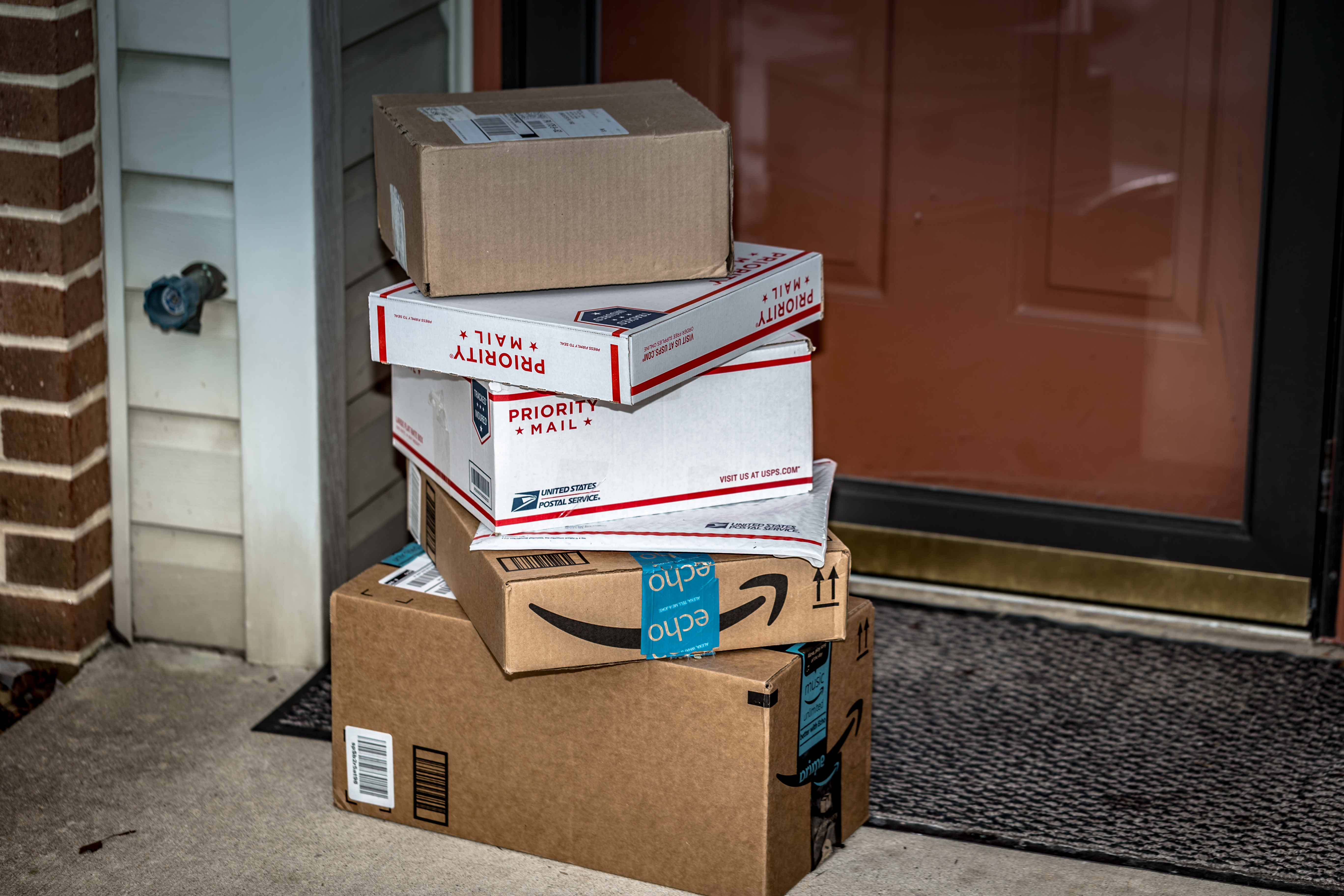 USPS recoge tus devoluciones de Amazon en casa - La Opinión