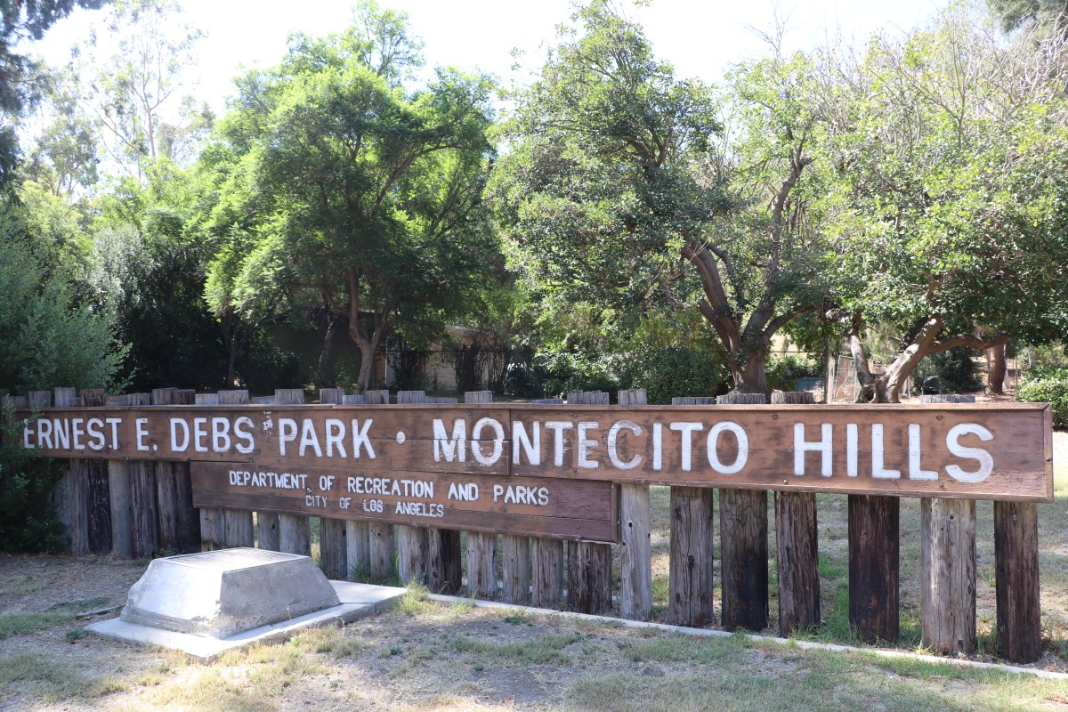 Un doble asesinato que no se olvida en Montecito Heights - La Opinión