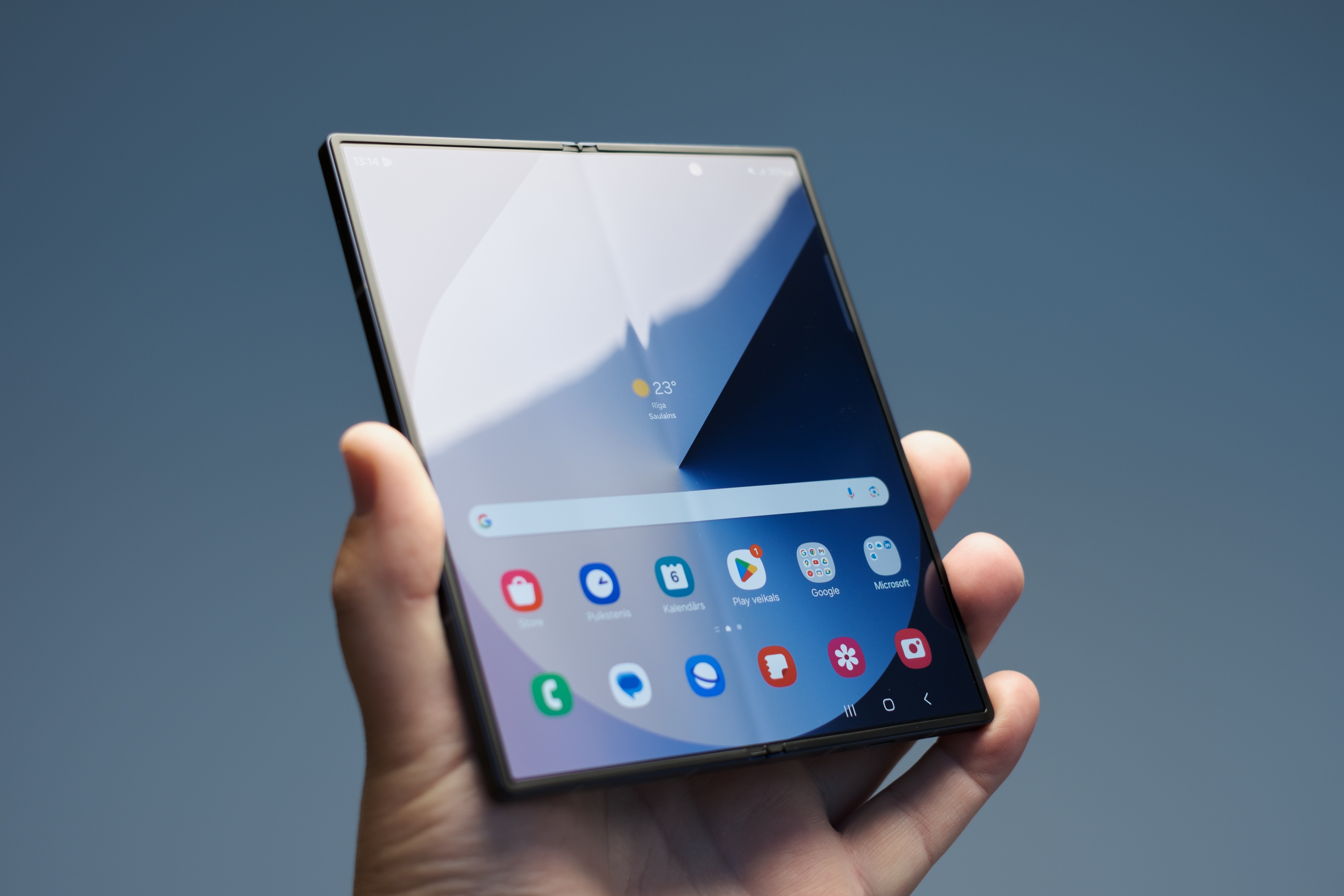 Samsung muestra de forma preliminar su primer trifold: así luce el ...