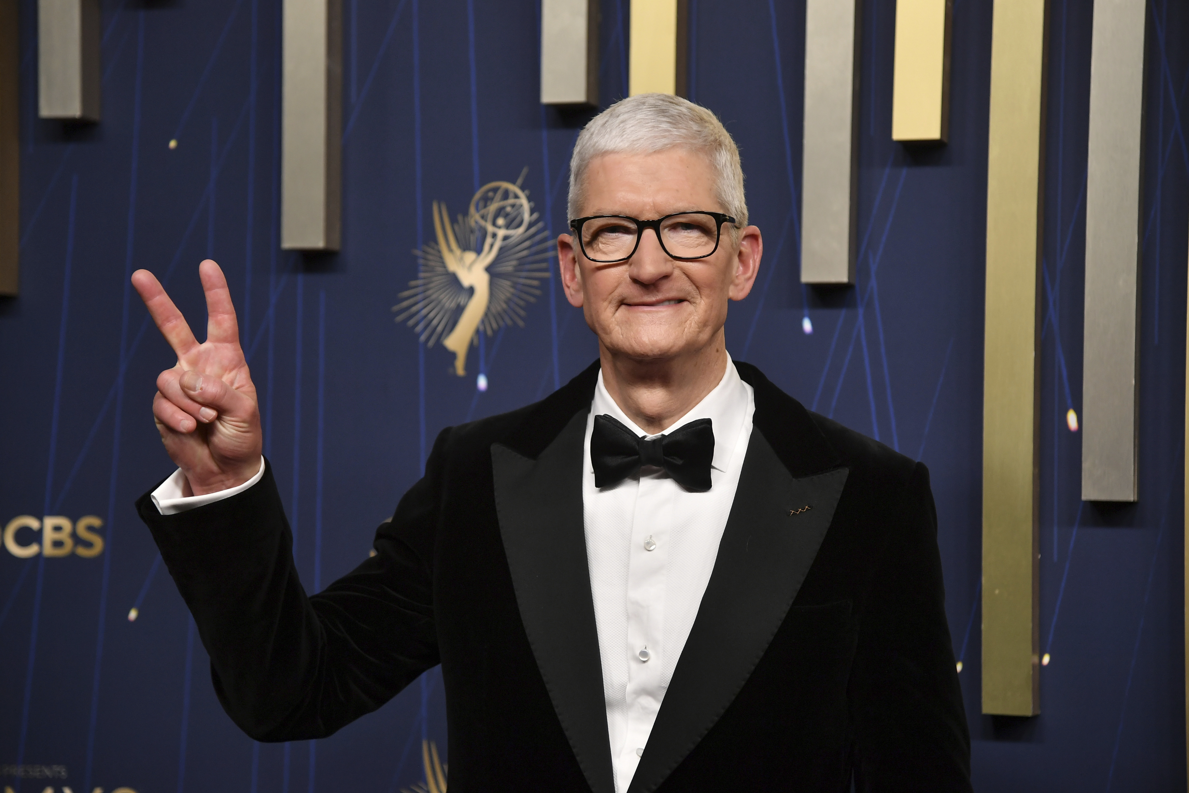 Tim Cook y el posible fin de una era en Apple - La Opinión