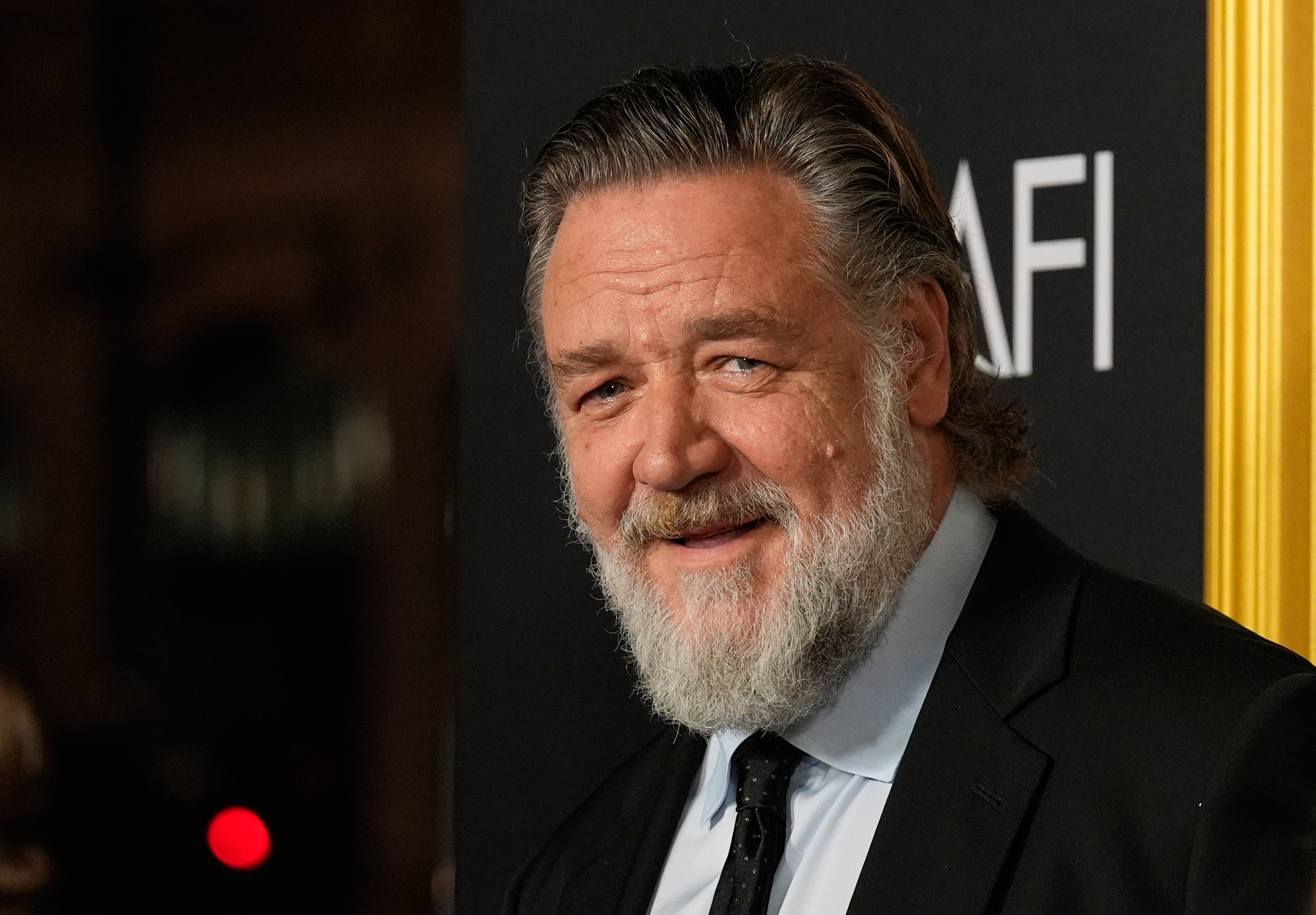 Russell Crowe revela cómo perdió 70 libras a sus 61 años - La Opinión