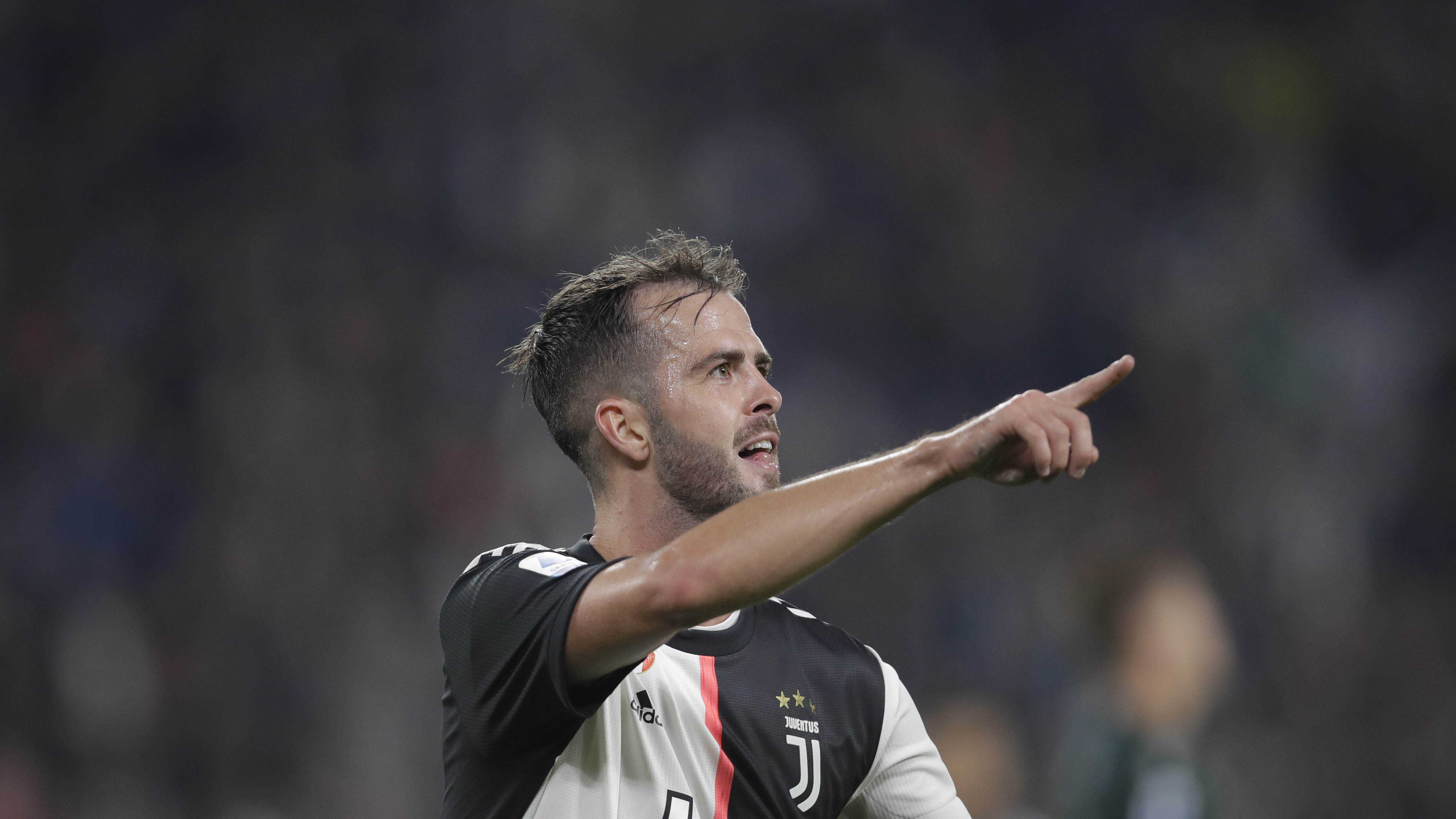 Pjanic, ex Barcelona y Juventus, se retira del fútbol - La Opinión
