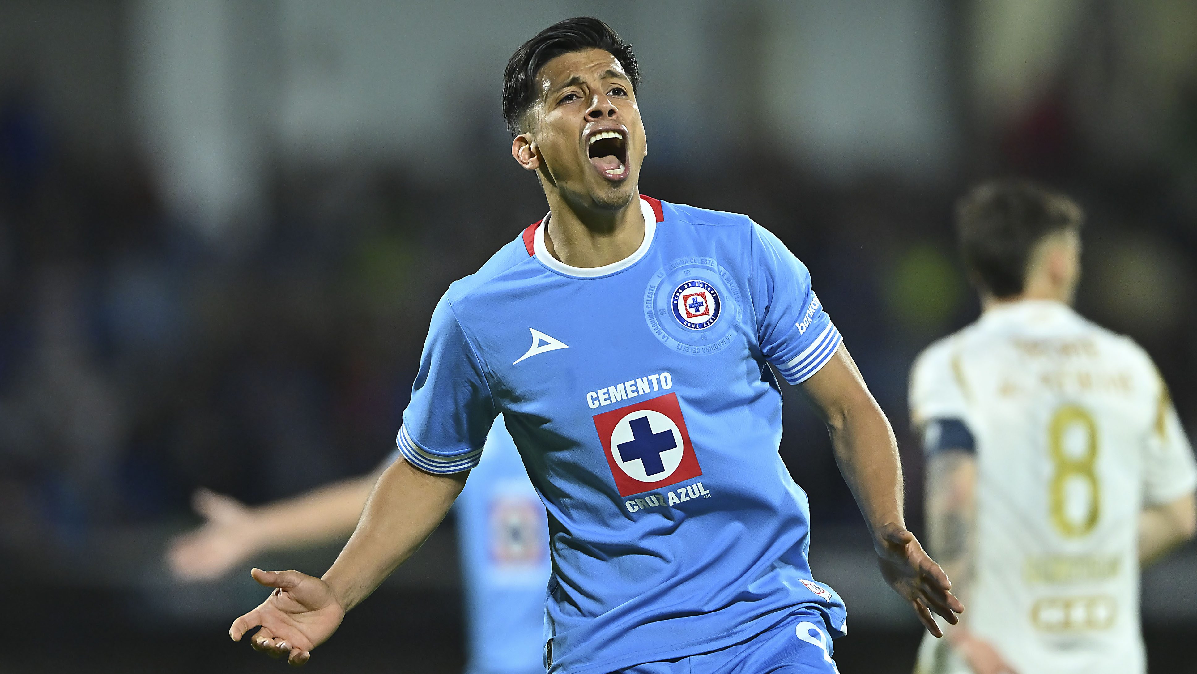 El "Cuate" Sepúlveda se despide de forma emotiva de Cruz Azul - La Opinión