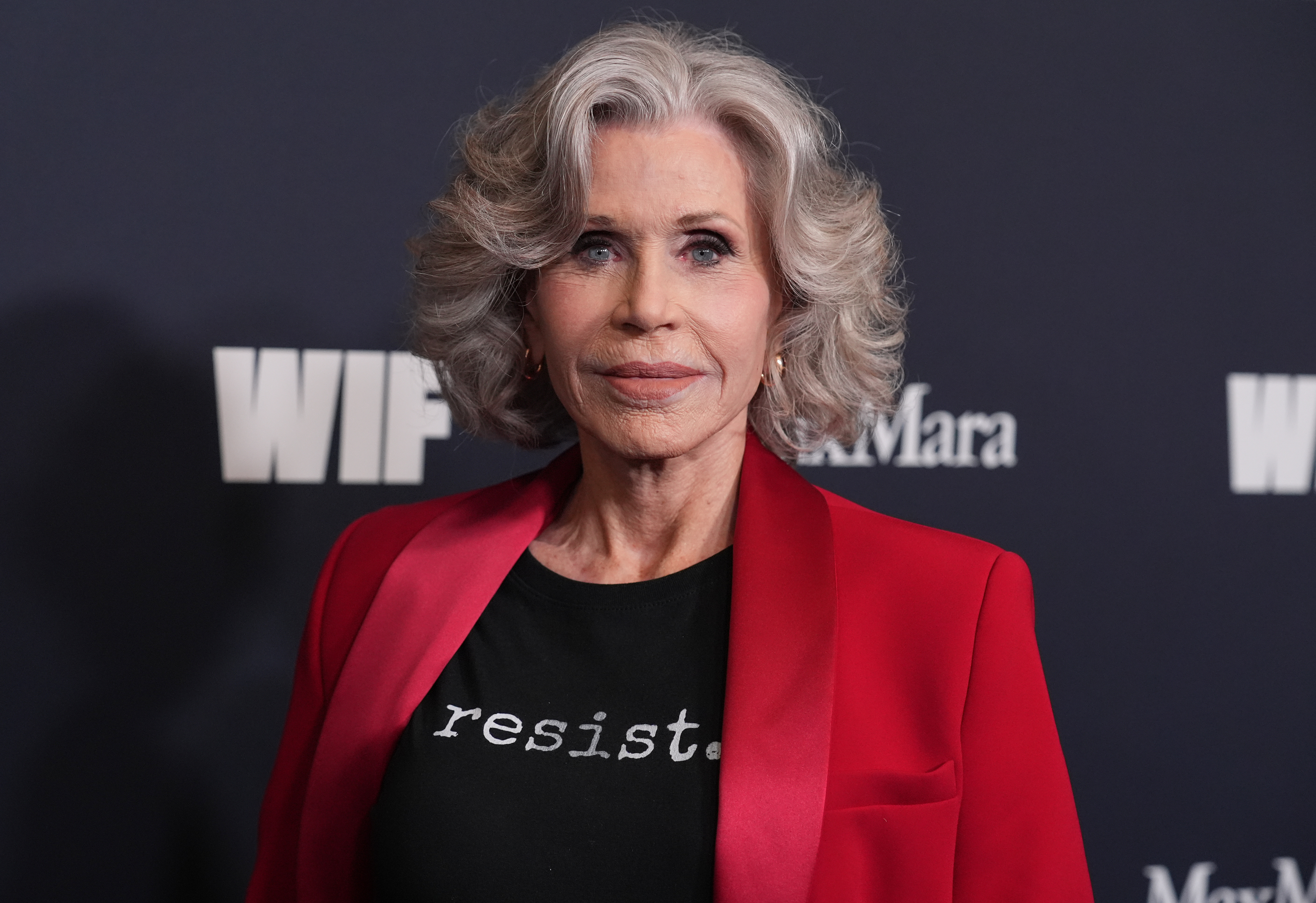 Jane Fonda sobre la venta de Warner Bros. a Netflix: "Pone en riesgo a ...