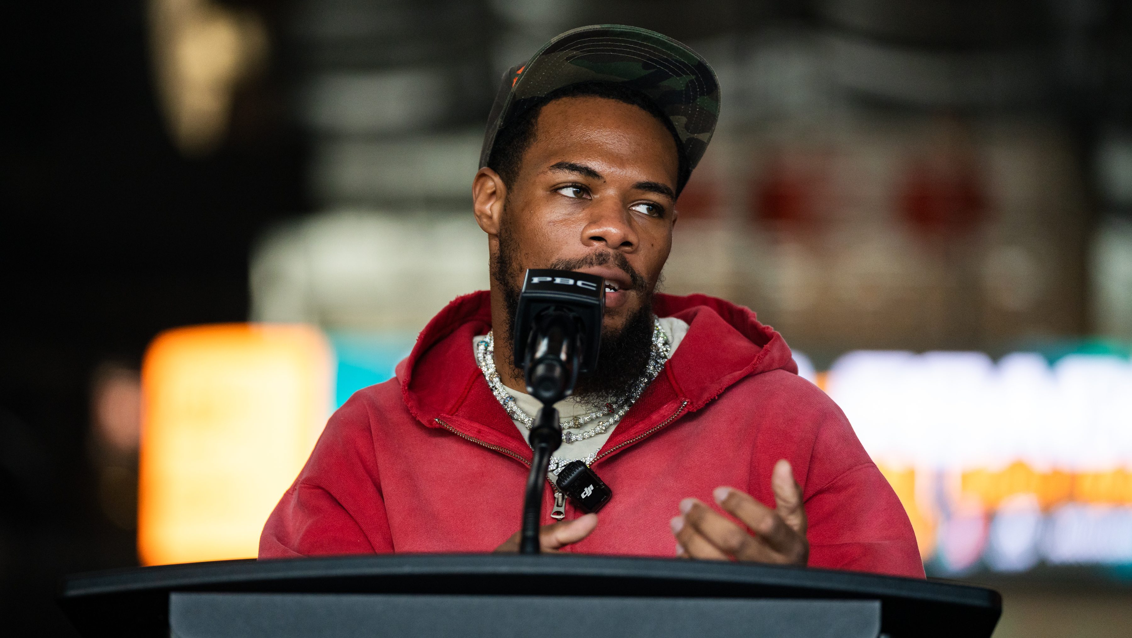 Lamont Roach elige su favorito entre López y Stevenson - La Opinión