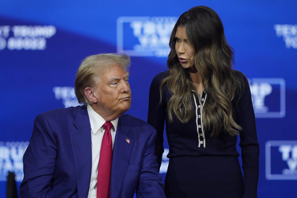 Donald Trump descarta la renuncia de Kristi Noem e incluso elogia su ...