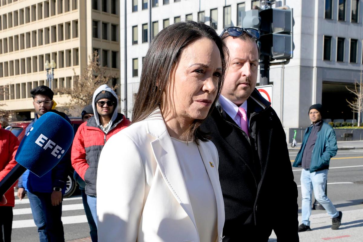 Trump recibe a María Corina Machado en una reunión discreta en la Casa ...