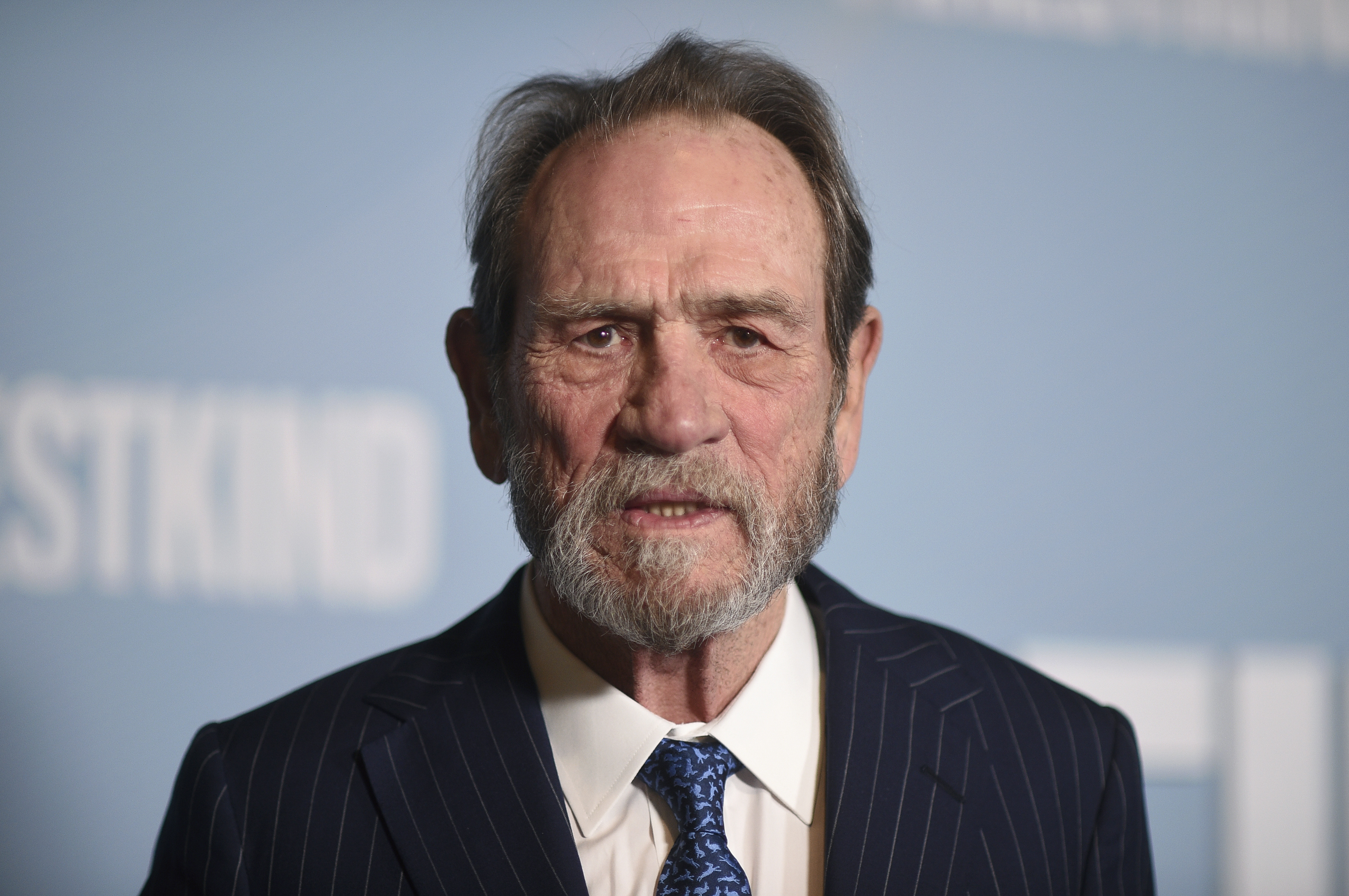 Tommy Lee Jones da sus primeras palabras tras la misteriosa muerte de ...