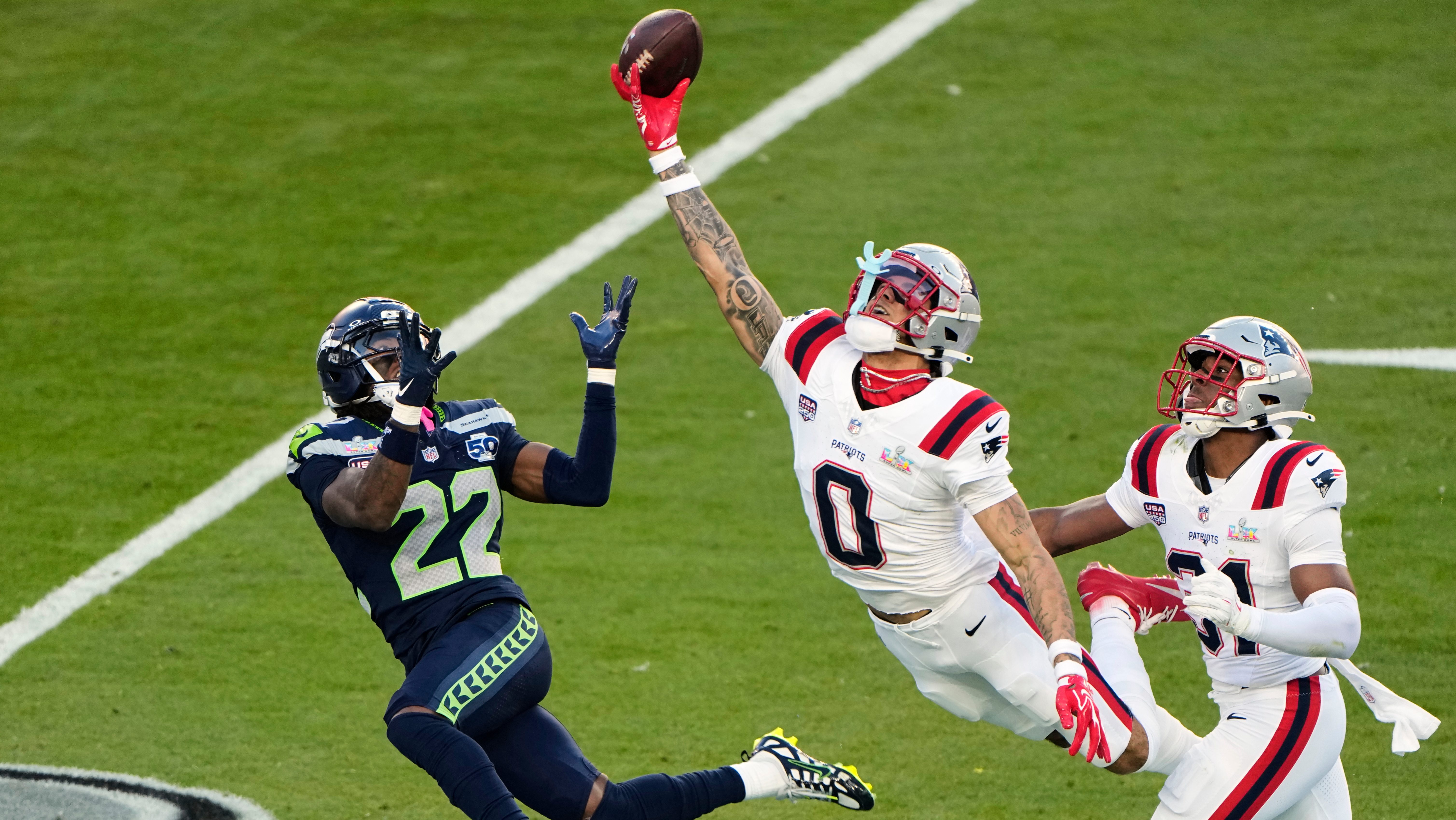 Christian González brilla en los Patriots pese a la derrota en el Super ...