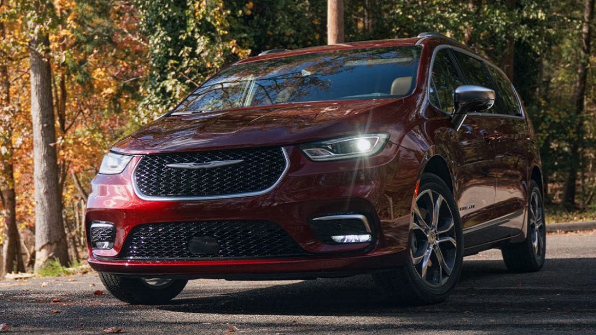 Cambió: Chrysler muestra el rediseño de la Pacifica 2027 - La Opinión