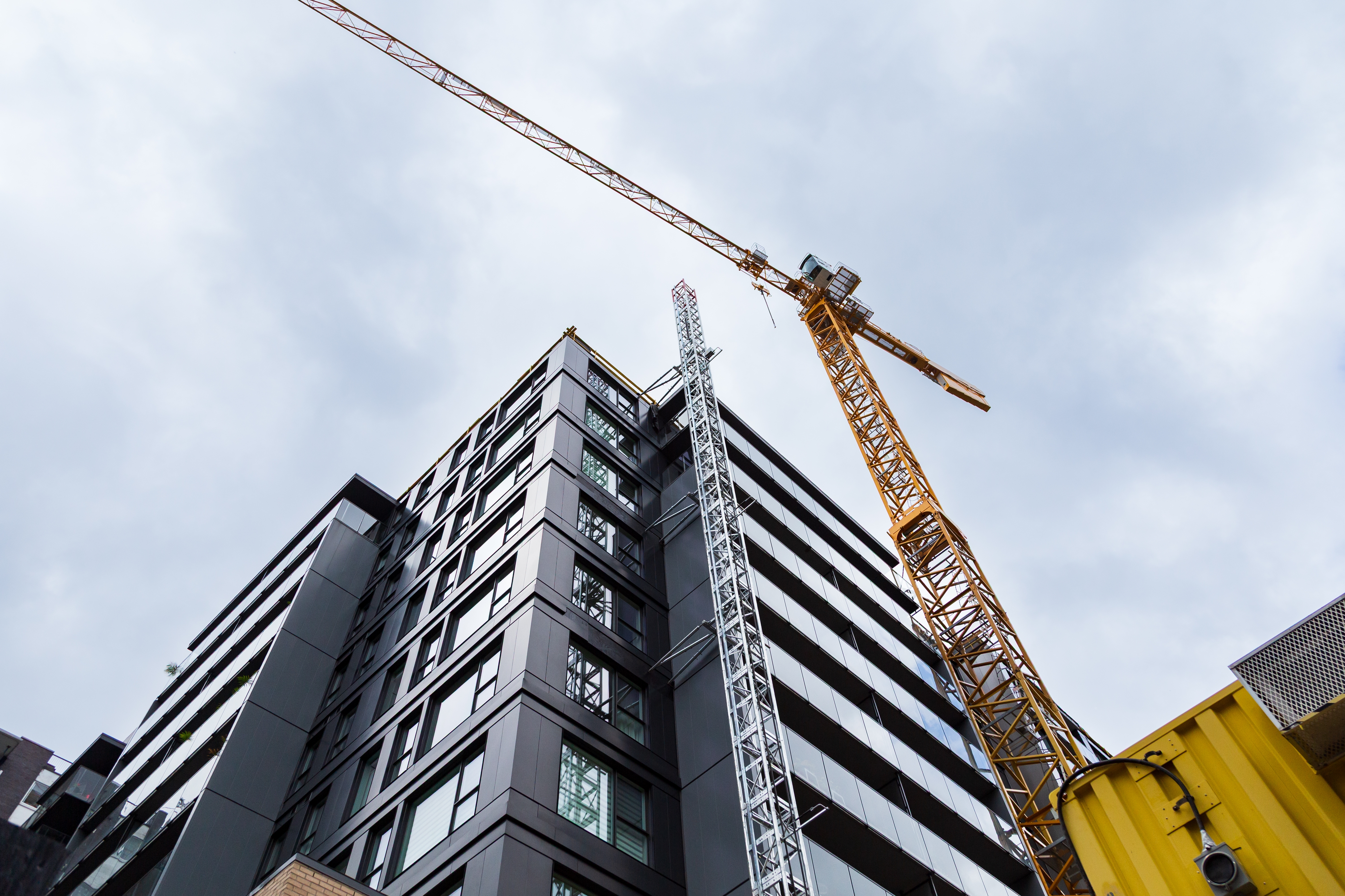 Construyen un edificio en solo 28 horas: así funciona el método que ...