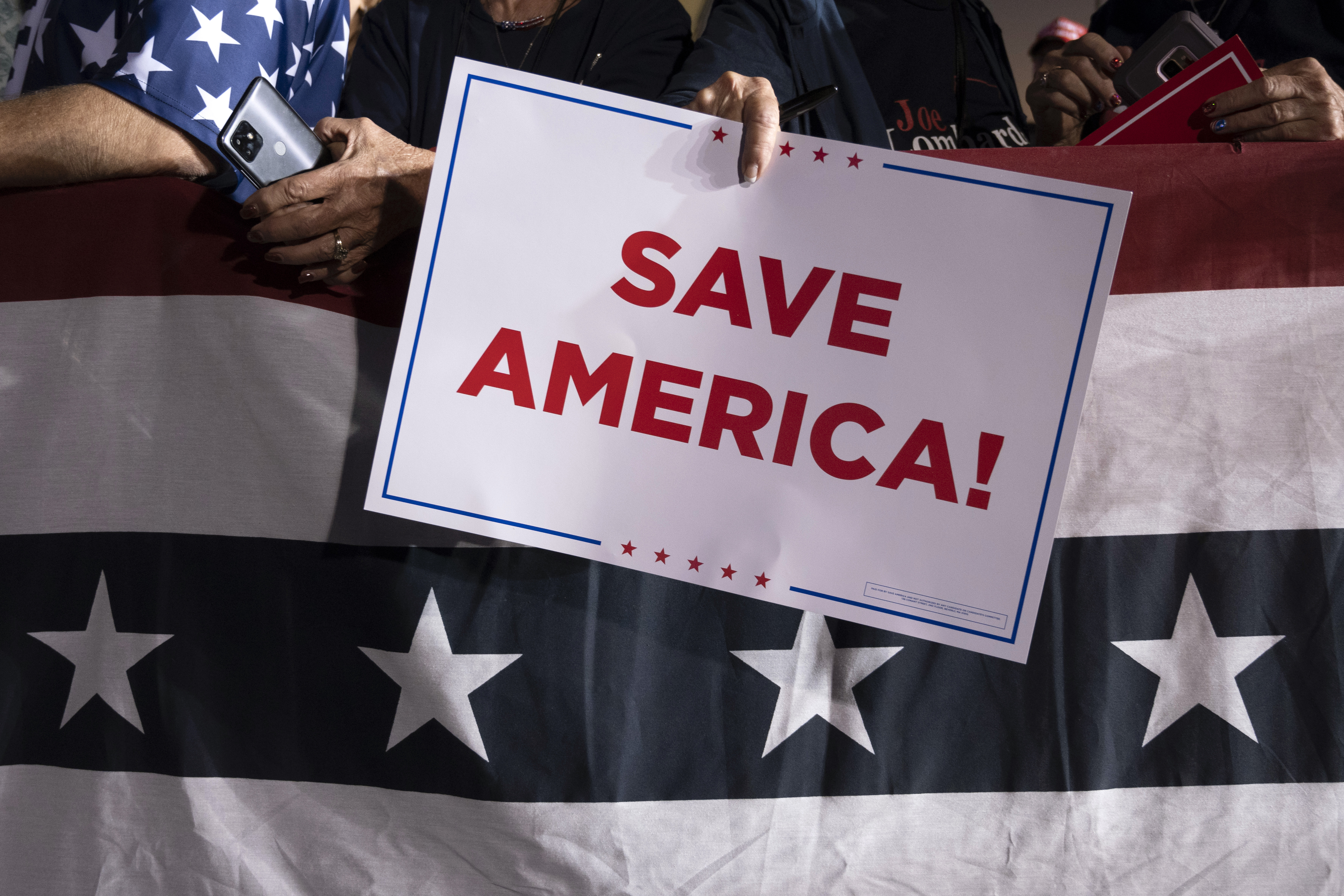La Opinión Hoy: ¿Qué es la Ley SAVE que Trump defiende? - La Opinión