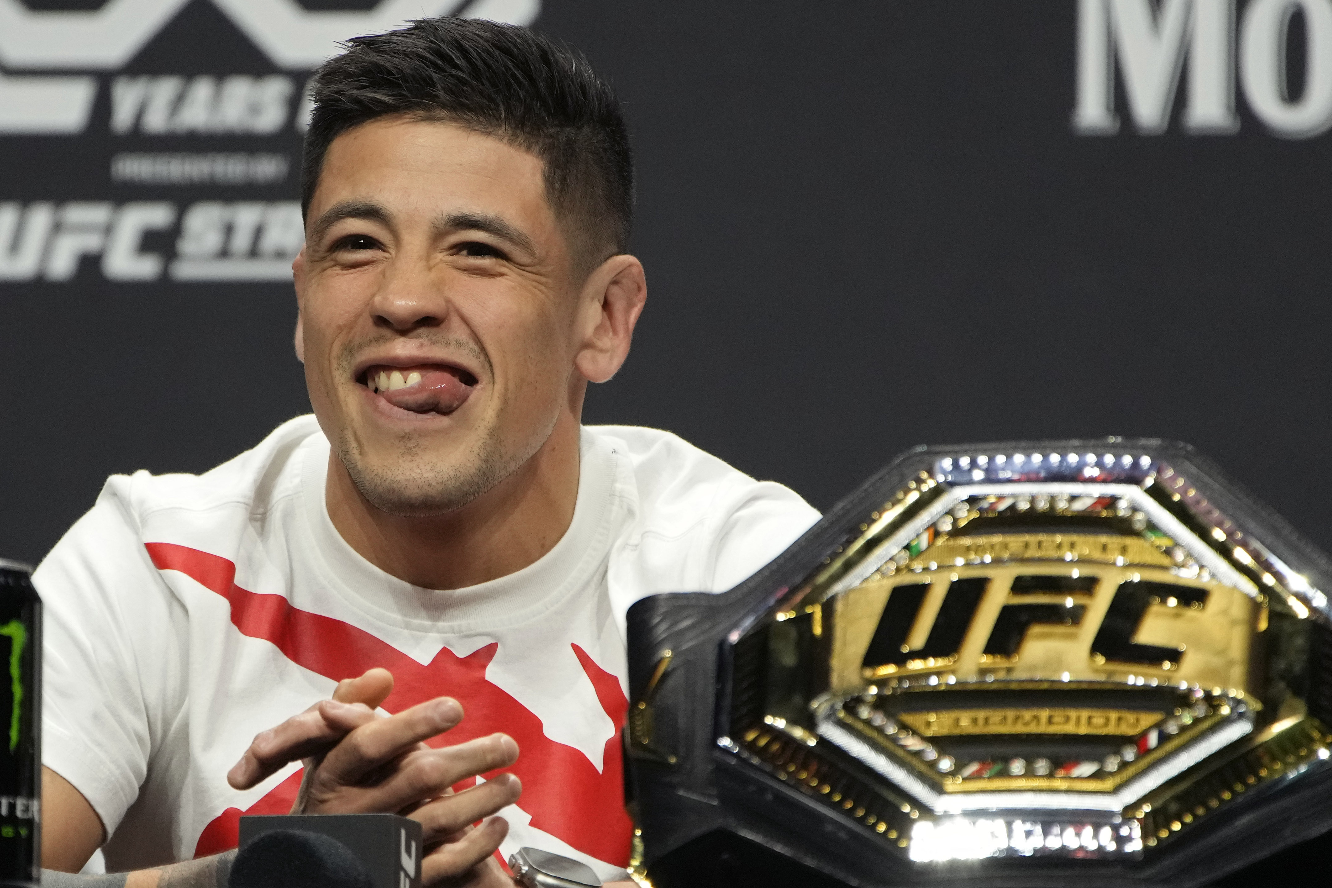 Moreno volvió a perder en UFC México - La Opinión