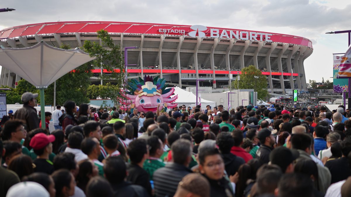 FMF reacciona tras tragedia en el Estadio Azteca: muere aficionado ...