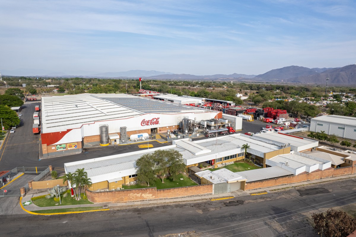 Coca-Cola anuncia el cierre de su planta de California tras más de 100 ...