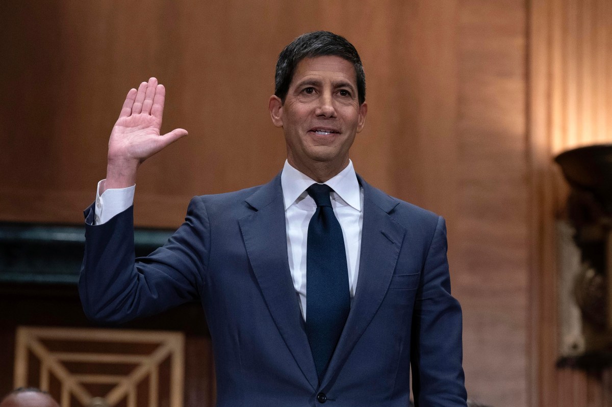 Kevin Warsh es el nuevo presidente de la Reserva Federal - La Opinión