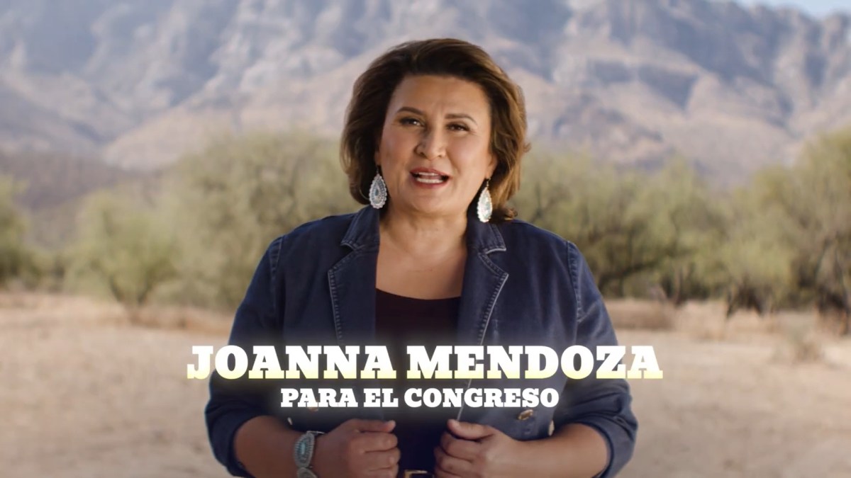 Demócrata JoAnna Mendoza lanza anuncios en inglés y español: "Estamos ...